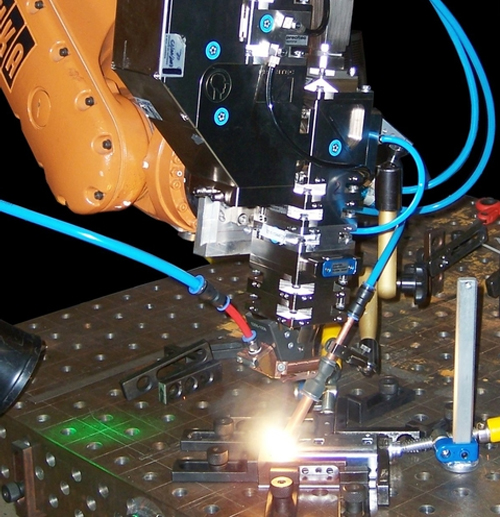 CO2 and solid-state laser cutting head and welding head by Precitec