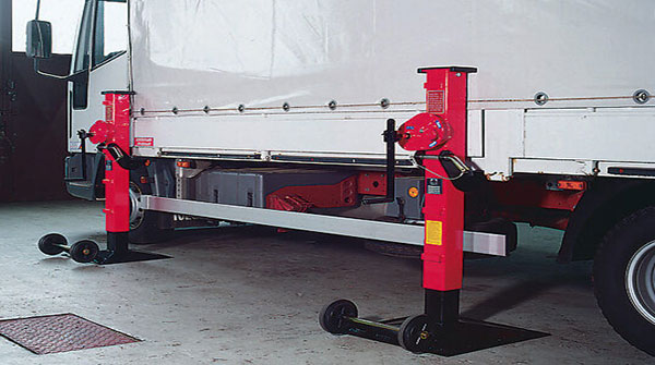 Industrial lifting equipment - haacon