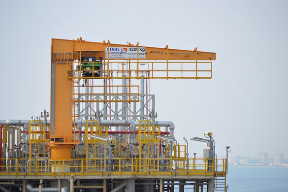 LNG Crane, Ex dual chain hoist, Wire rope hoists by STAHL CraneSystems