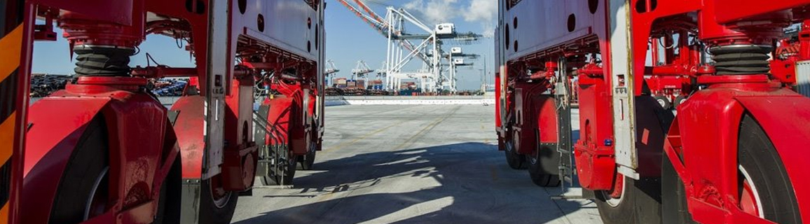 Vehicles and Forklift Trucks - handling containers at ports by Kalmar