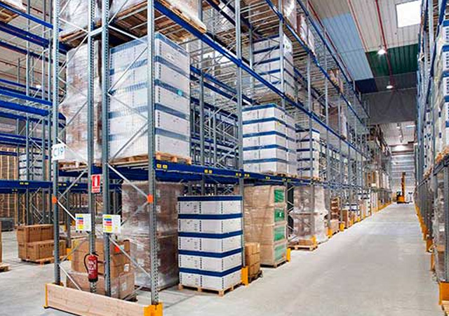 Heavy-load storage, AR Shuttle, Clad Rack Building, Drive-In Racking ...