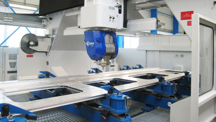 High speed 5-axis milling machines in portal construction by FOOKE