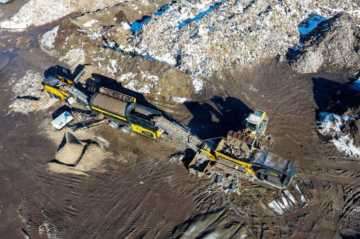 TANA mobile waste shredder, landfill compactors