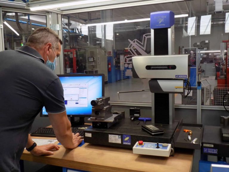 ACCRETECH's new SURFCOM NEX helps P.E.L Pintossi flexibly overcome ...