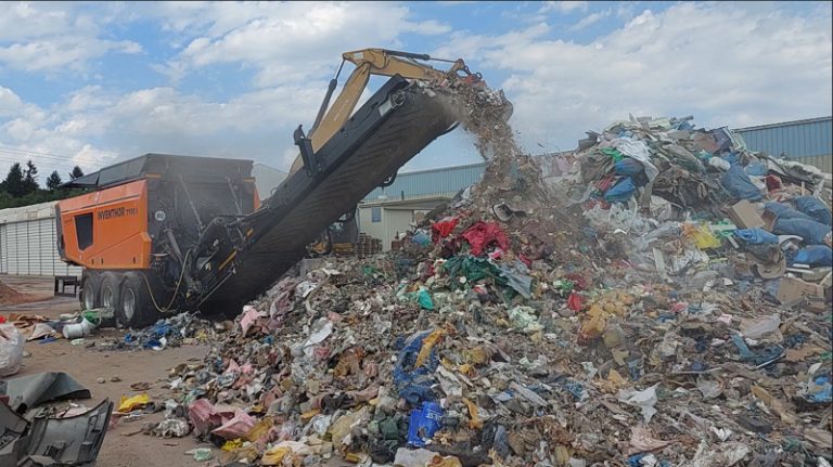 Doppstadt successfully demonstrates the capabilities of its INVENTHOR 6 ...