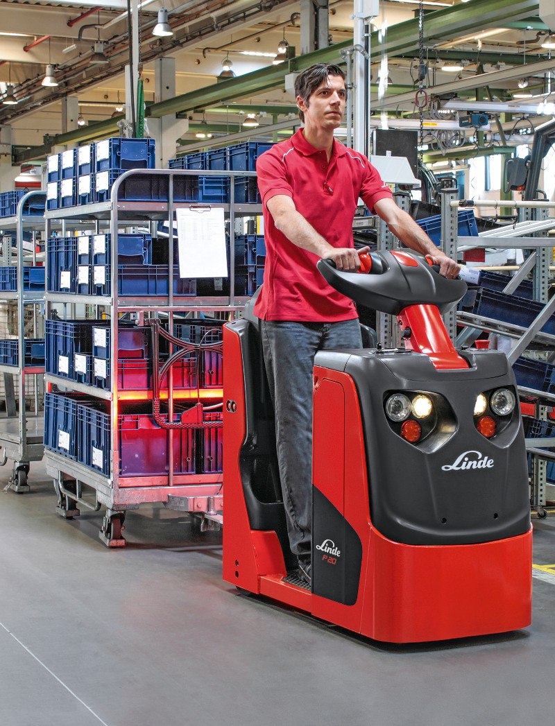 P20 tow tractor by Linde MH optimized for lean manufacturing ...