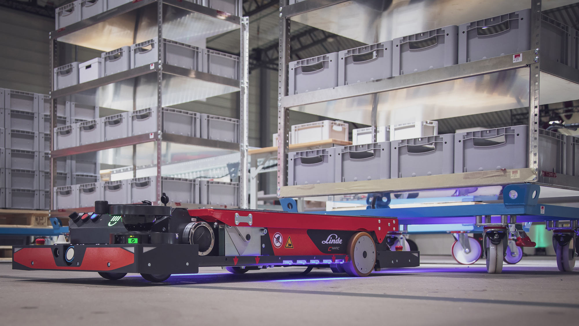 Linde: Intelligent transport robot optimises flow of goods in the ...